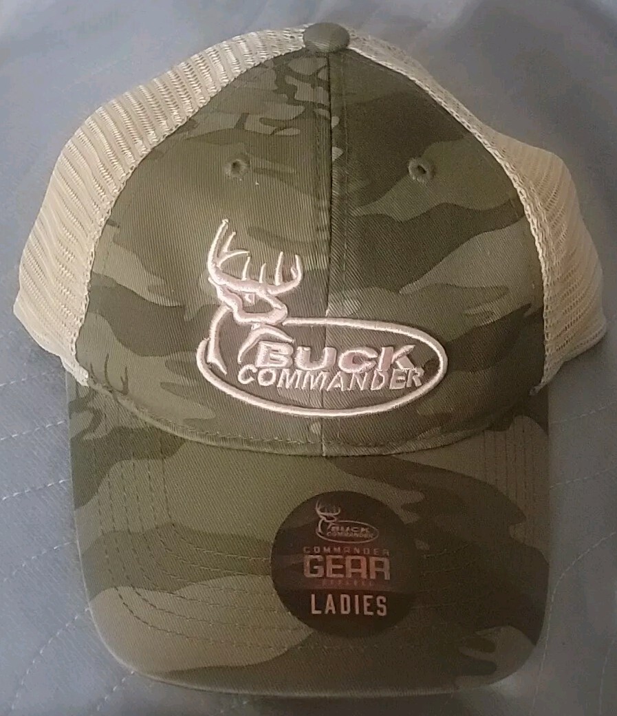 Camo Buck Commander Logo