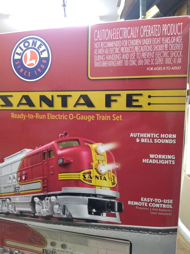 NIB Lionel Santa Fe Super Chief Lion Chief Train Set 6-84719 #159 ...