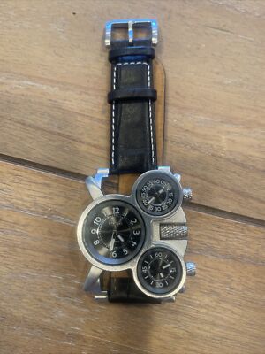 Oulm Mens Watch Sports Military Triple Time Zone 1167 Silver Tone Black ...