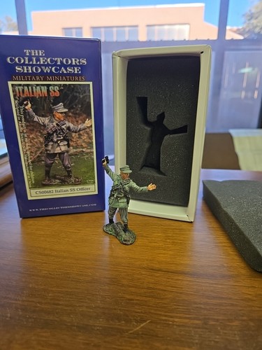Collectors Showcase 1/30th Scale WW2 Italian SS Officer - Broken Gun | eBay