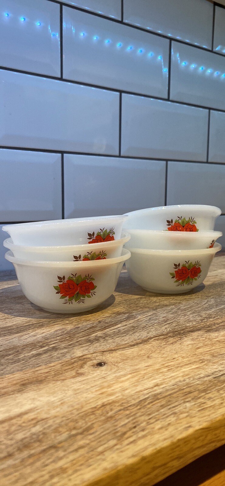 Set 6 Pyrex Vintage Phoenix Opalware Small White & Rose Design bowls ...