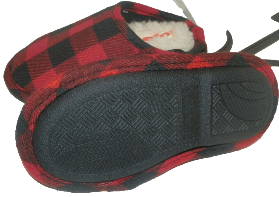New Child size 11-12 Red Black Plaid Slippers Holiday Time Christmas ...