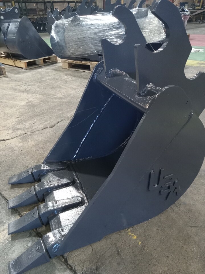 18 Inch Mini Excavator Bucket Fits Kubota KX033 Pin On by USA ...