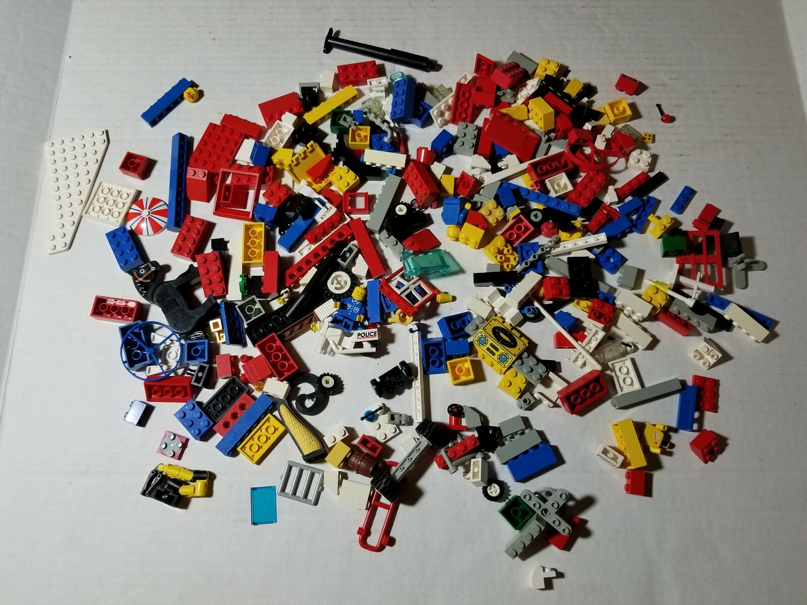 VINTAGE 1983-1984 LEGO BLUE & RED FULL W/ LEGOS Collectible CASES ...