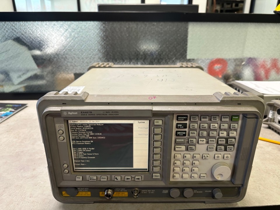 Agilent E4407B Spectrum Analyzer Inc options 1DR-B72-A4H-BAA Include ...