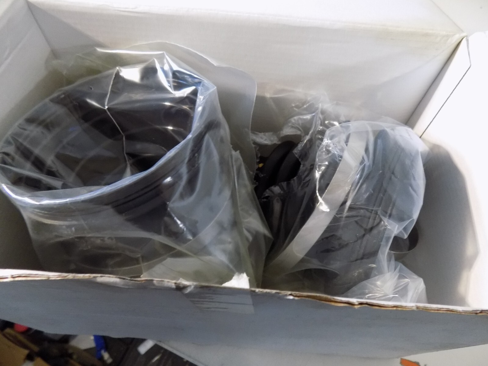 LR Discovery 3 + 4 and Range Rover G-CAT + Sport Drive Shaft Boot Kit ...