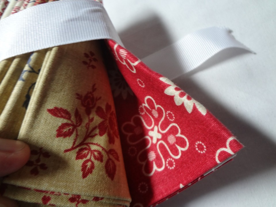 Anna Griffin Fat Quarter Bundle Fleur Rouge - New - 10 pieces | eBay