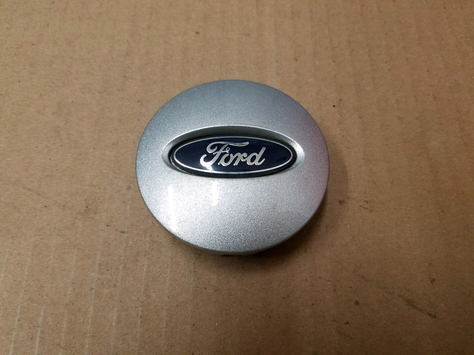 Ford OEM 2002-2015 Escape Edge Fusion Ranger Silver Center Cap 6L24 ...