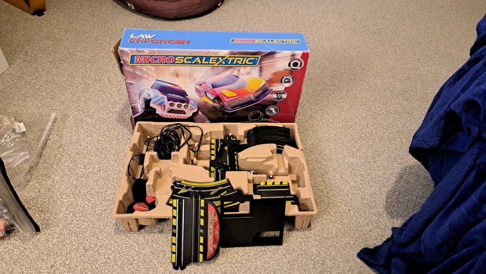 Untested Scalextric G1149M Micro Law Enforcer Mains Powered Slot Car ...