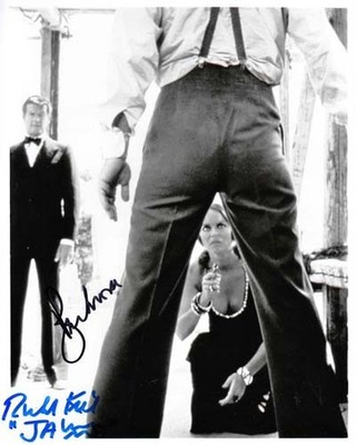 SIR ROGER MOORE & RICHARD KIEL DOUBLE SIGNED CAST JAMES BOND 007 ...