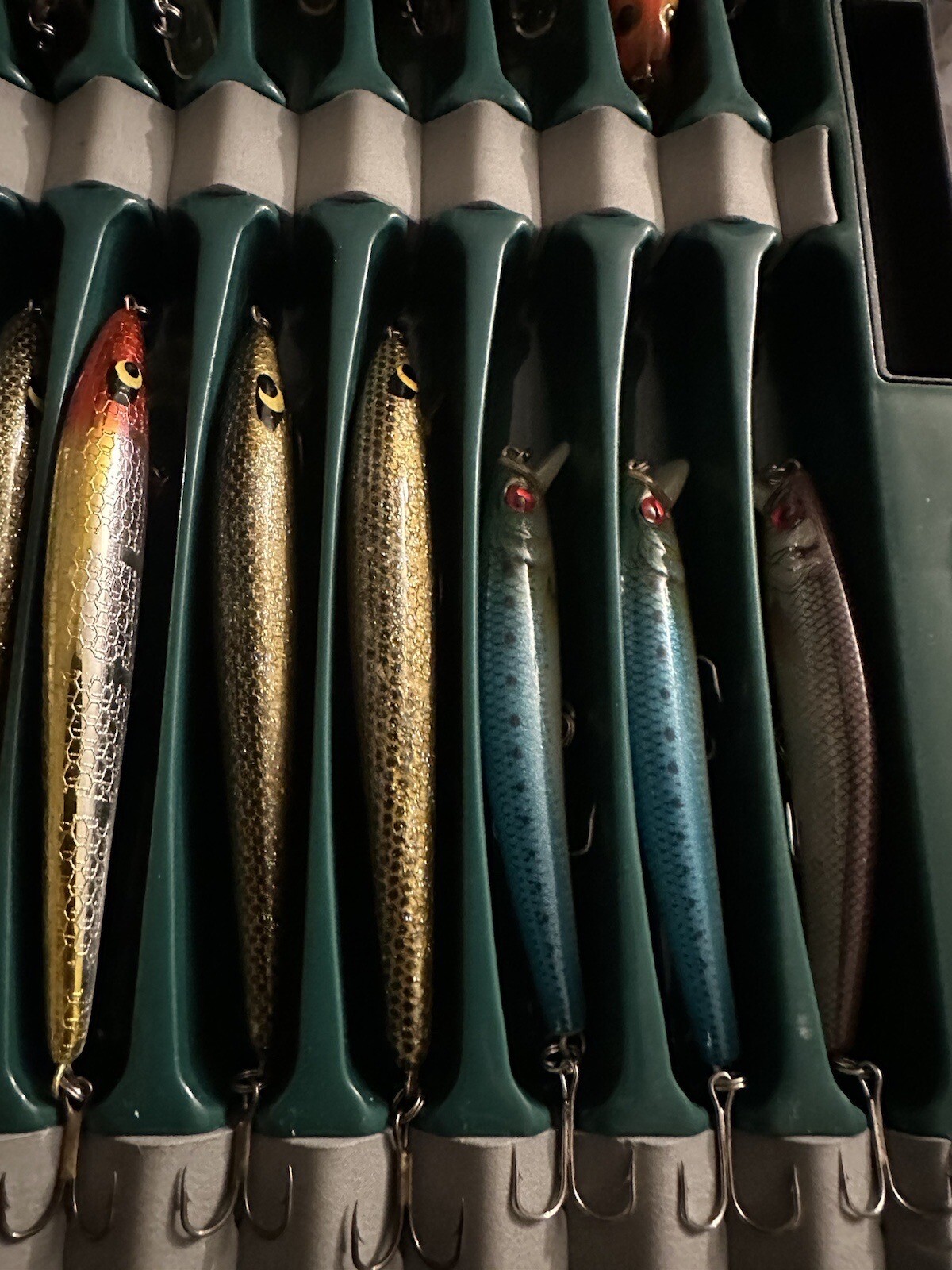 Yo Zuri Fishing Lures Lot Of 18 With Shimano Case Saltwater Lures ...