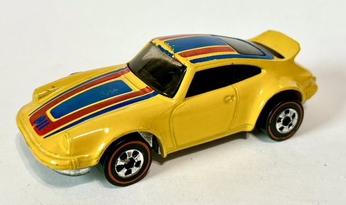 Hot Wheels Flying Colors Redline Diecast Car P-911 Porsche Carrera 1974 ...