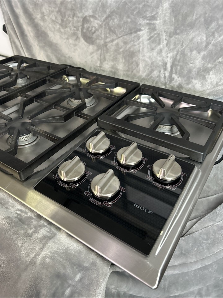 Wolf 36" Natural Gas Cooktop CT36G/S 5 Dual-Stacked Sealed Burners ...