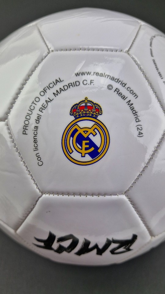 Cristiano Ronaldo soccer ball balon Real Madrid F.C. Hand Signed with ...
