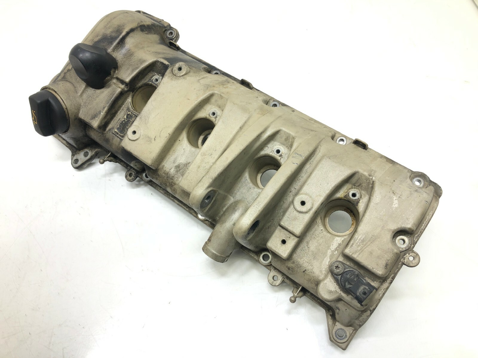 2011-2018 PORSCHE CAYENNE S 4.8L V8 RIGHT VALVE COVER OEM. | eBay