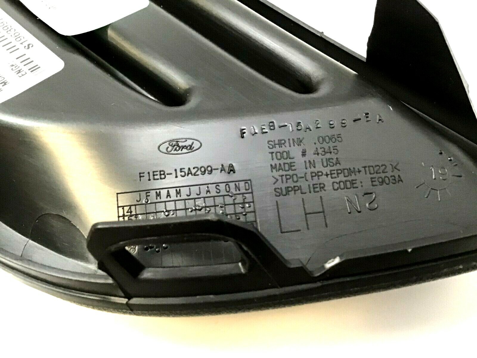 2015-2018 Ford Focus LH driver side black Fog Lamp Bezel new OEM F1EZ ...