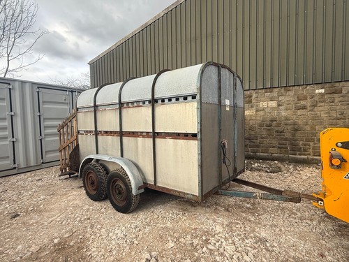 CATTLE TRAILER PIG TRAILER SHEEP TRAILER ANIMAL TRAILER TWIN AXLE | eBay UK