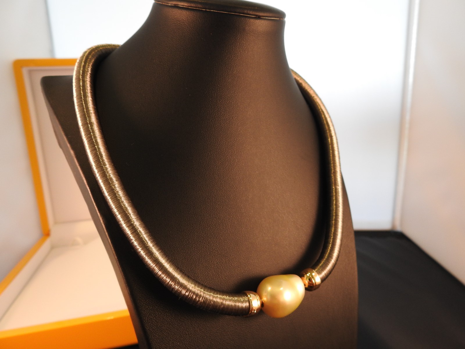 Paspaley Pendant 18mm/23mm Pearl Replace $16.500.00 | eBay Australia