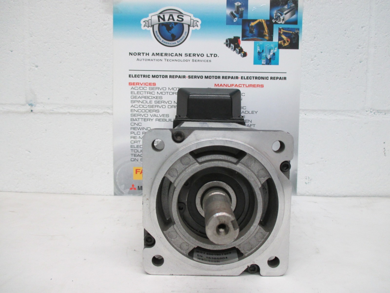 ALLEN-BRADLEY AC SERVO MOTOR MPL-B330P-MJ22AA SERIES A | eBay