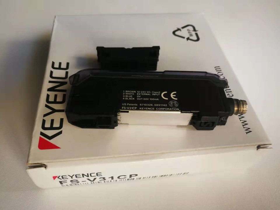 KEYENCE FS-V31CP Sensor Amplifier FSV31CP Fiber Optic Sensor New In Box ...