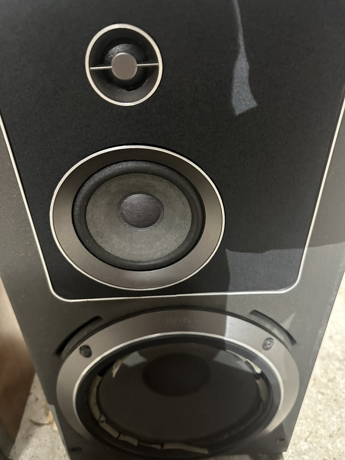 Jamo Vintage Speakers 703. Overall Good Woofer Needs Refoaming | eBay ...