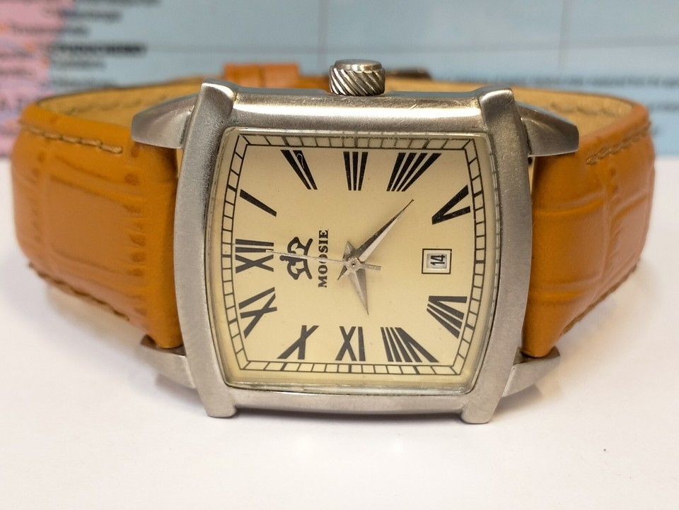 MOOSIE QUARTZ CREAM DIAL MEN'S FULL WORKING CONDITION VINTAGE WATCH | eBay