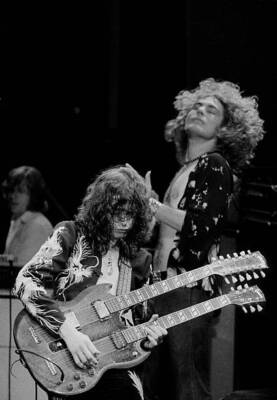 Guitarist Jimmy Page Plays A Doublenecked Guitar 1975 MUSIC OLD PHOTO ...