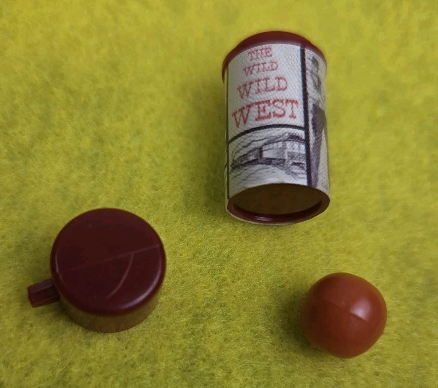 The Wild Wild West Lunch Box Keychain 1998 Basic Fun Key Ring w/ Orange ...