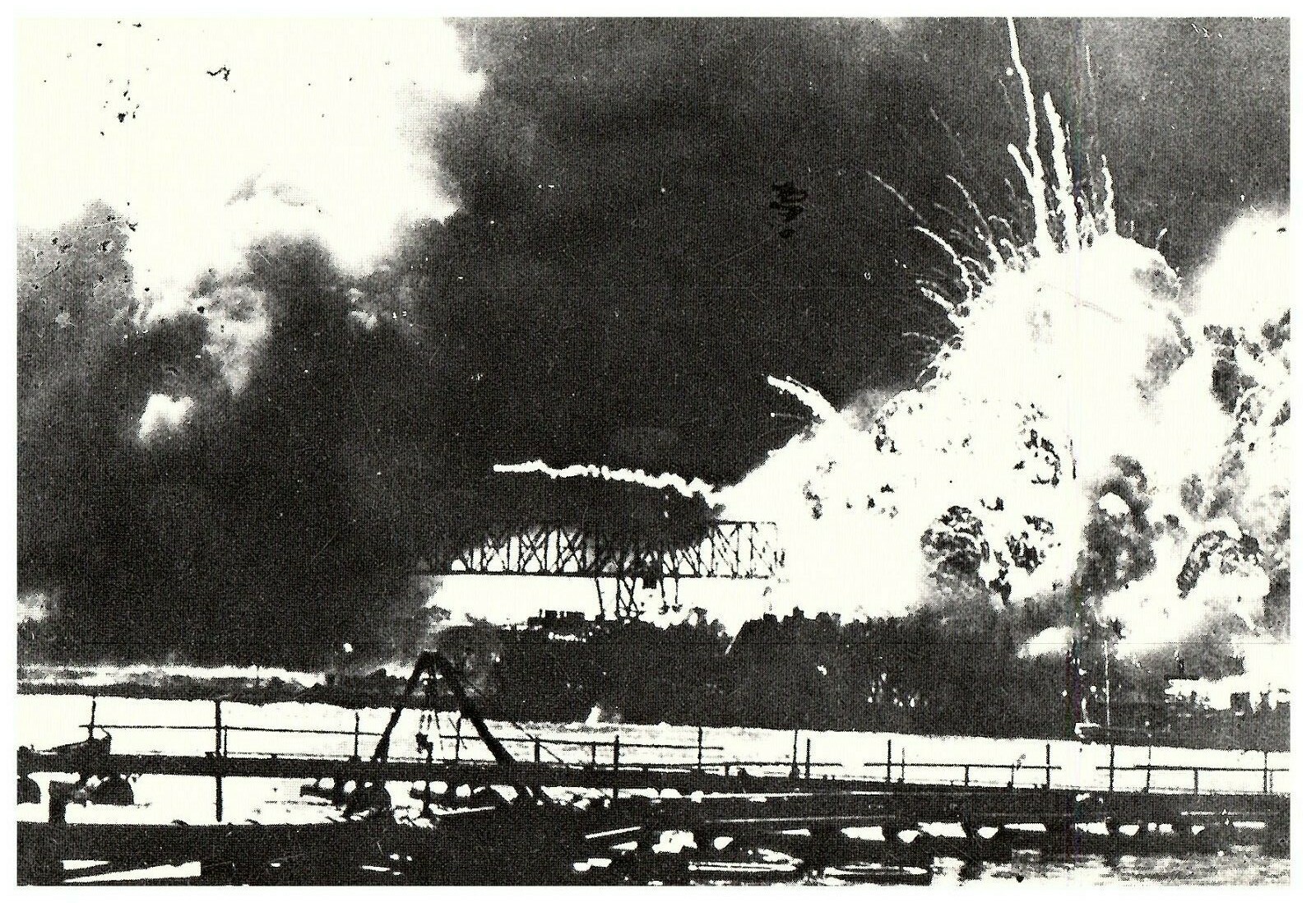 USS SHAW EXPLODES DURING THE ATTACK ON PEARL HARBOR 12/7/41 Postcard | eBay