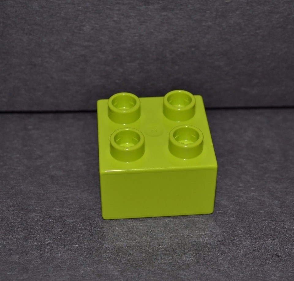 lot of 4 lime green Duplo blocks - 2x2 blocks - combined shipping (GRN1 ...
