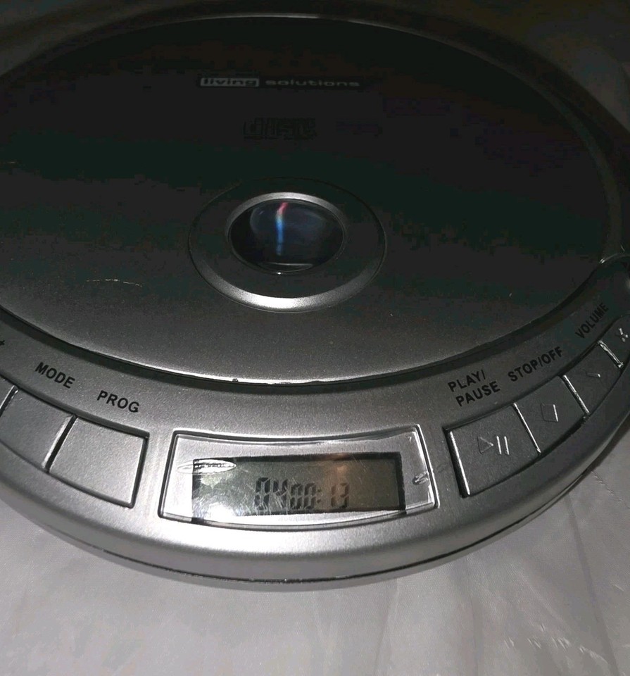 LIVING SOLUTIONS Portable Compact Disc CD PLAYER ATC-2630 Silver TESTED ...