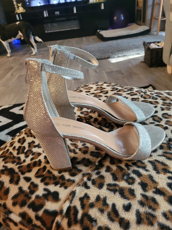 Top Moda Silver Glitter Block Heels Open Toe Ankle Strap Pumps Size 8 ...
