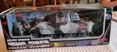 Diecast King Tiger Tank Battery Operated Gray with Figures New in Box ...
