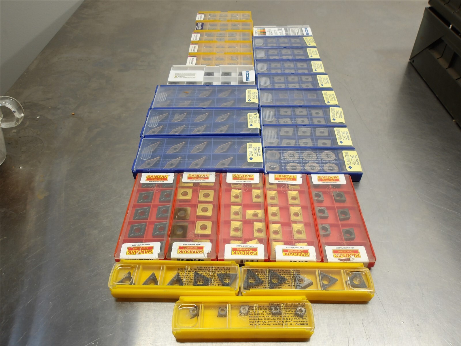 Lot of 245 NEW! Asstd. Carbide Indexable Inserts - Various Brands/Sizes ...