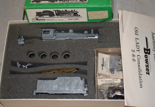 Vintage Bowser 1-100925 Old Lady 2-8-0 Consolidation Locomotive Kit ...