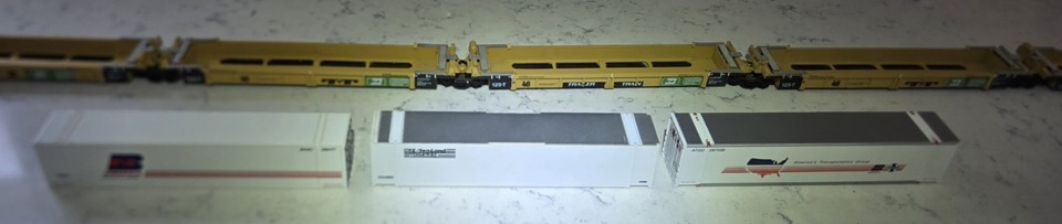 Walthers HO Scale DTTX (BN) 5 unit Double Stack Cars #72180 with 3 ...