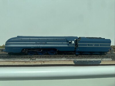 Hornby - R2285 - LMS 4-6-2 - Princess Coronation Class - 6221 - Queen ...