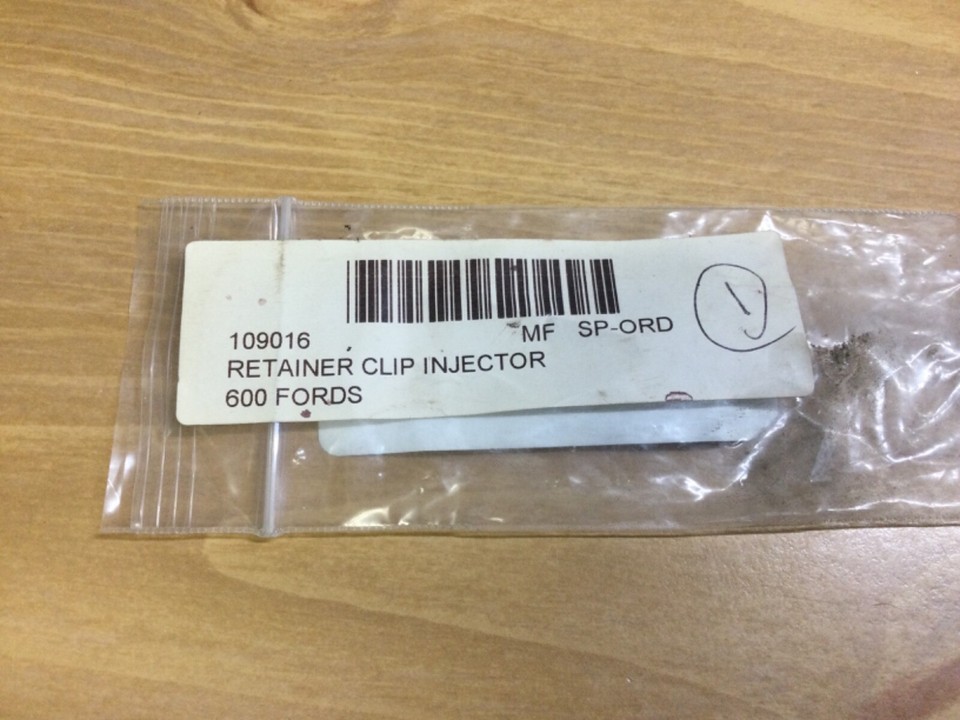 Fuel Injector Retaining Clip Metal Retainer for FORD Engines | eBay