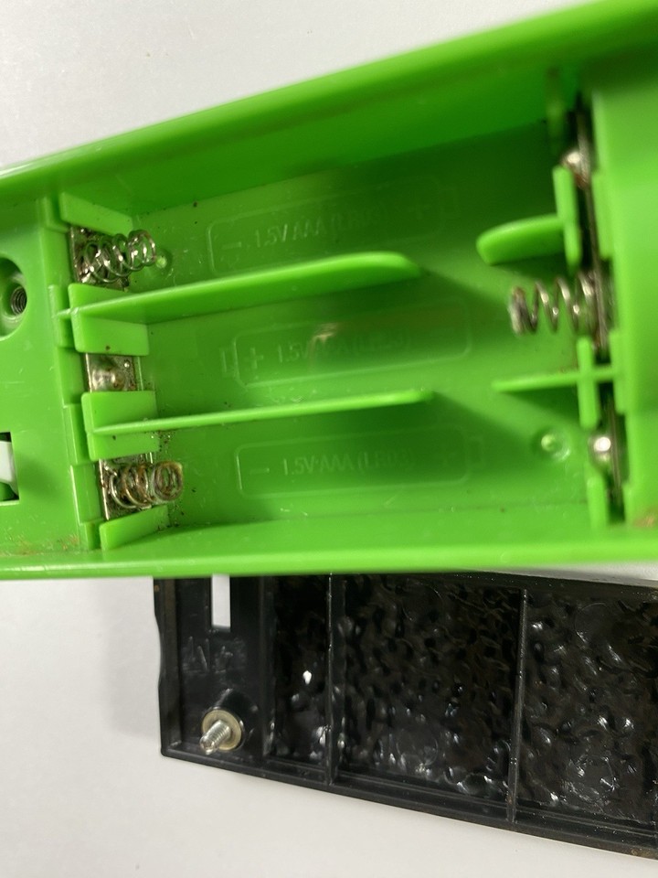 Thomas Motorized Talking Henry and Tender TrackMaster Train 2010 NOT ...