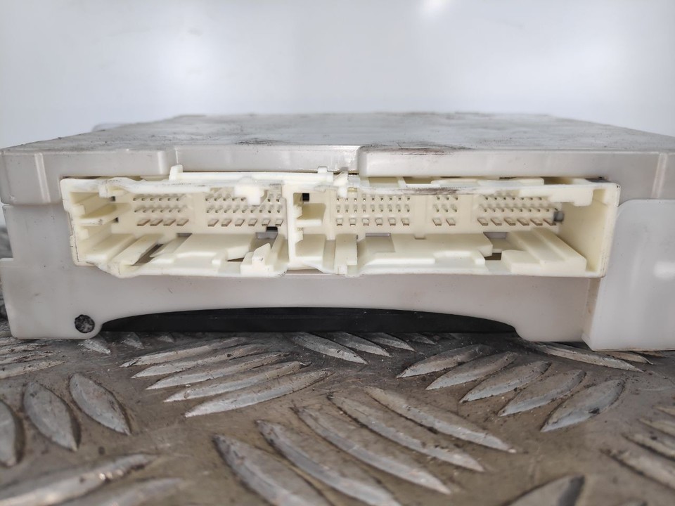 2020 TOYOTA YARIS P13 BODY CONTROL MODULE (BCM) 89221-0D870 | eBay.de