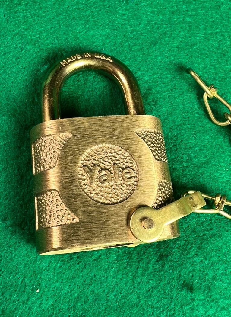 Vintage YALE 840 Super Pin Tumbler Padlock w/ Becket Chain NOS | eBay