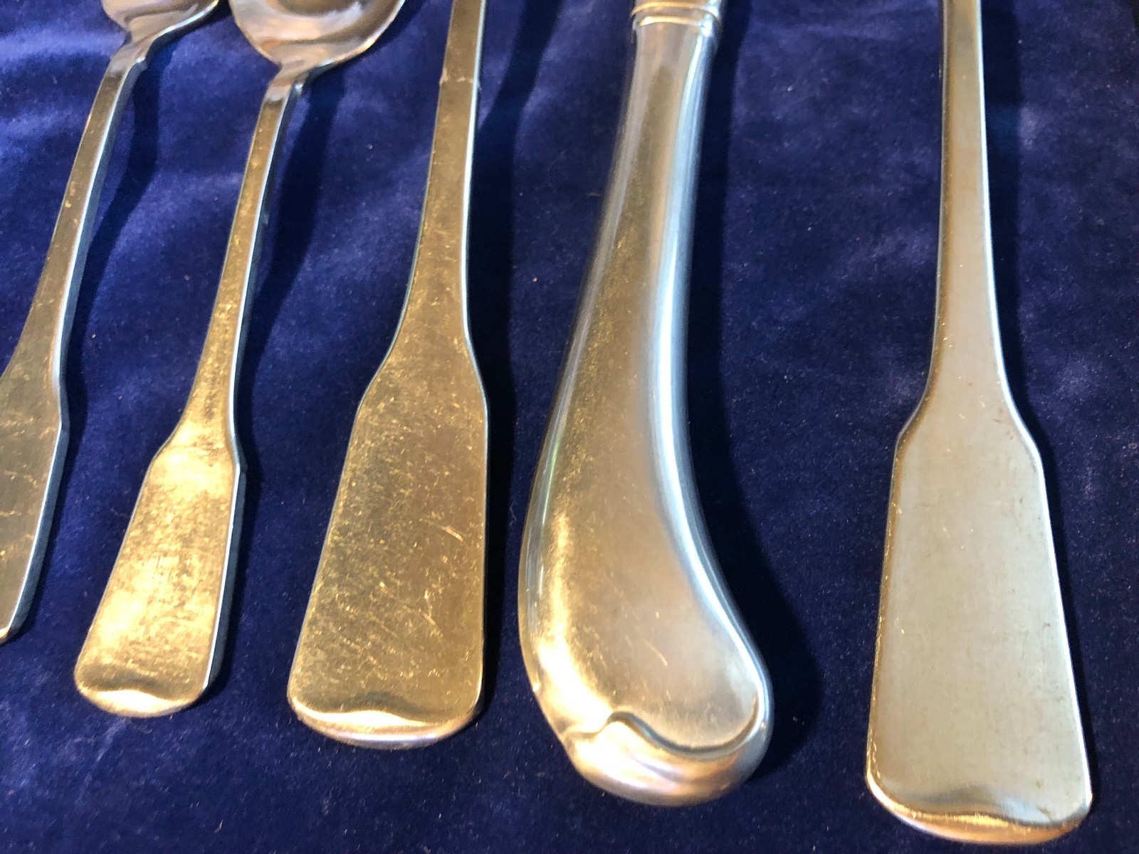 Oneida AMERICAN COLONIAL Stainless Heirloom Cube Satin Flatware CHOICE ...