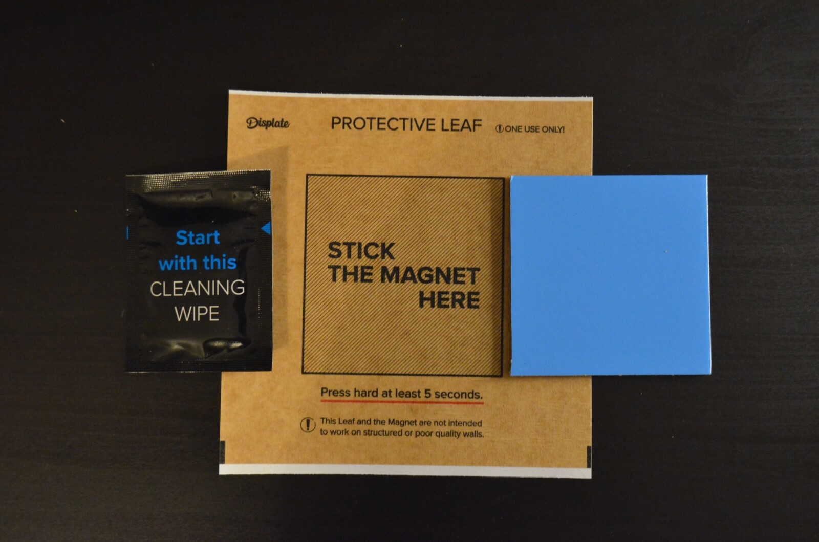 Displate Magnet Wall Mounting Kit, Including a Magnet, Wipe and ...