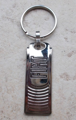 Vintage FIAT Automobilia Keyring key chain France metal garage 2000s ...