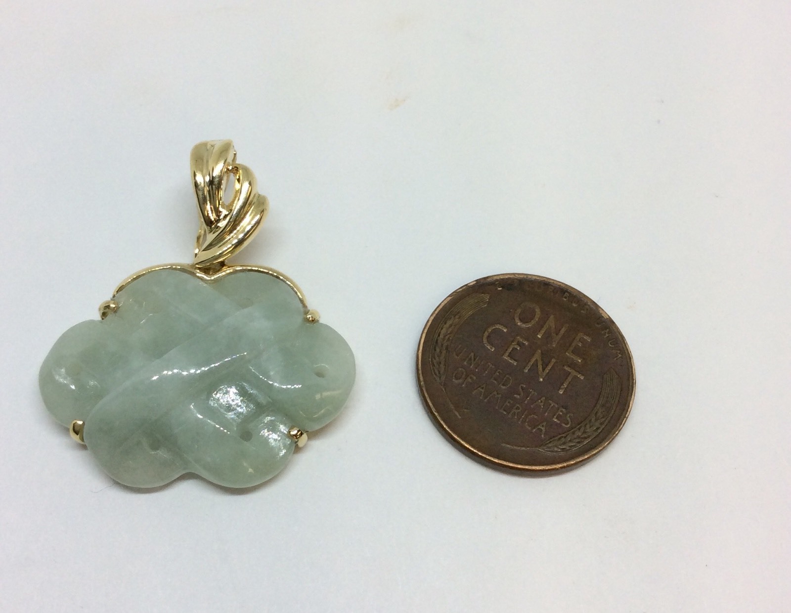 14k Yellow Gold Carved Apple Jade Infinity Pendant En… - Gem