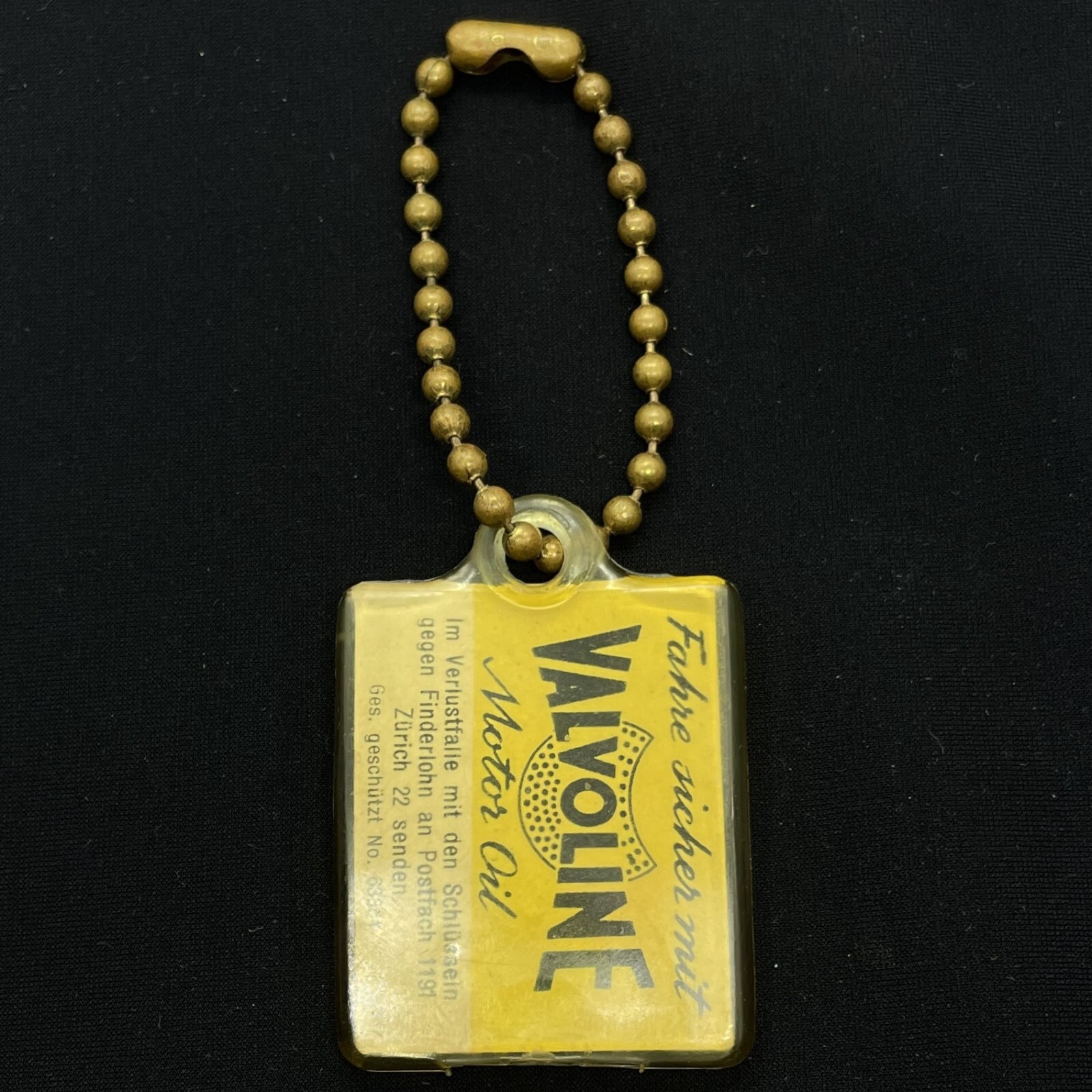 Keychain TG 19293 Valvoline motor oil miniature License plate SWISS ...