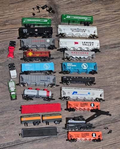 Huge Lot of 17 Different N Scale Freight Cars AND 7 Trailers/Trucks | eBay