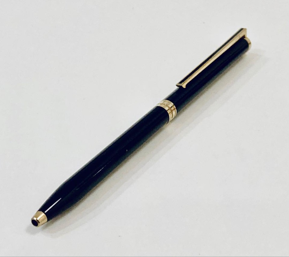 [Regular price: 65,186 yen] S.T. DuPont High-quality ballpoint pen ...