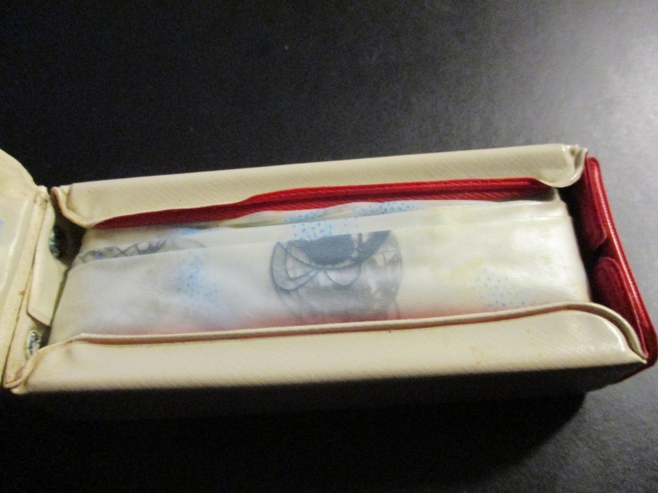 1964-1965 New York World's Fair Vinyl Rain Bonnet Set of 2 with ...