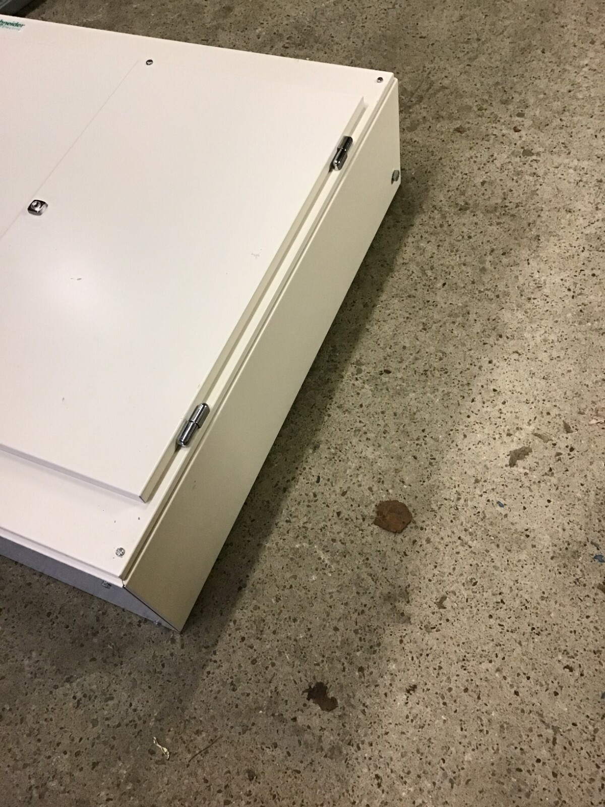 SCHNEIDER 250A MCCB BOARD PANEL BOARD 9 X TP WAYS C/W250A MAIN INCOMER ...